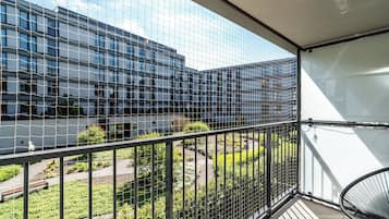 Apartamento Deluxe, varanda | Vista para o pátio