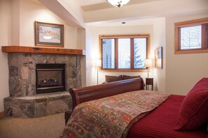 Condo, 2 quartos | 2 quartos, ferros/tábuas de passar roupa, Wi-Fi de cortesia