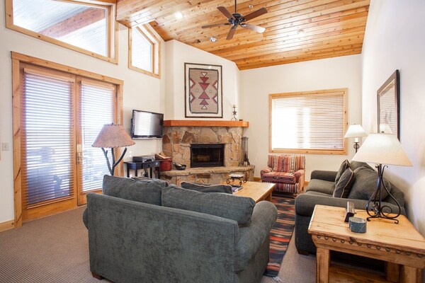 Trail's End Lodge At Deer Valley Resort - One Bedroom Residence With Spa #305 1 Condo - Park City, UT