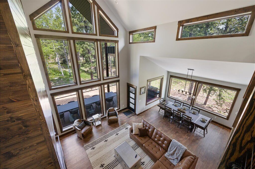 Legends Lodge- 22 Guest Mountain Retreat With Pool Access! - Deadwood, SD