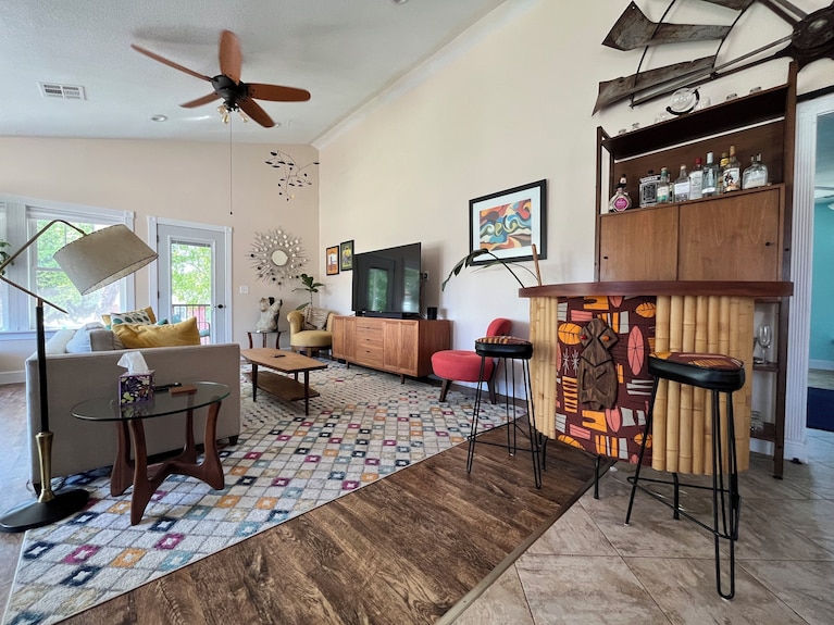 Mock Family Lake House - Canada