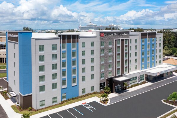 Hilton Garden Inn Cape Canaveral Near Cocoa Beach - Cape Canaveral, FL