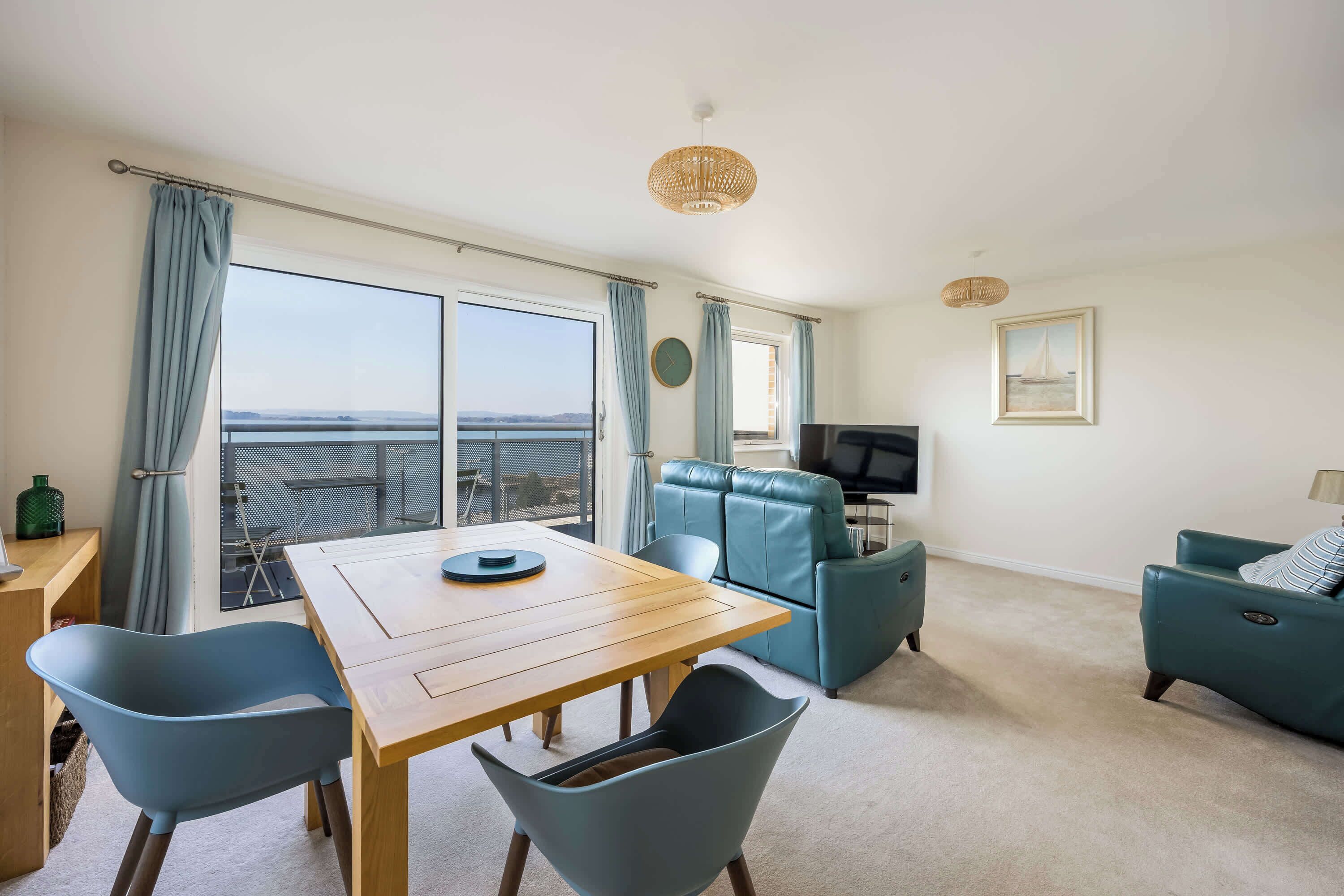 Island's Edge- Moments From Hamworthy Beach - Poole