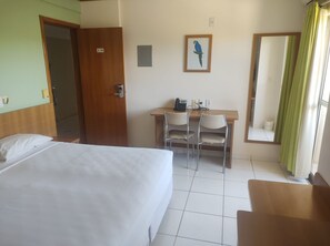 Apartamento Básico | 1 quarto, cortinas/cortinados opacos, Wi-fi grátis 