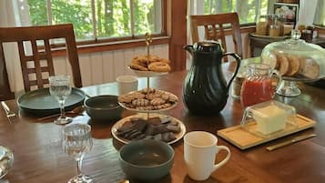 Café da manhã continental grátis todos os dias