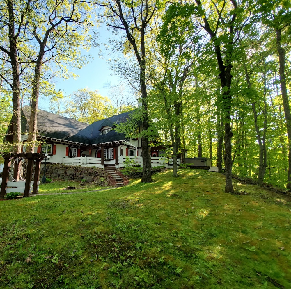 Le Manoir Aux Secrets - Rawdon