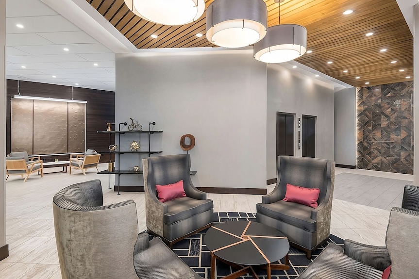 Group Stay W/ 4 King Units | Indoor Pool Access, Near Peace Center & Bon Secours - Travelers Rest, SC