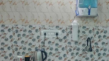 Apartamento clássico, sacada | Cozinha privada