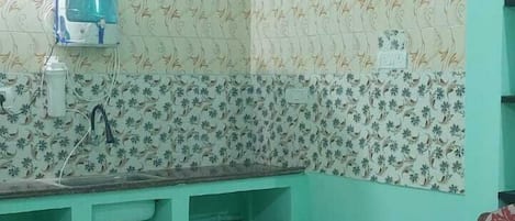 Apartamento clássico, sacada | Área de estar