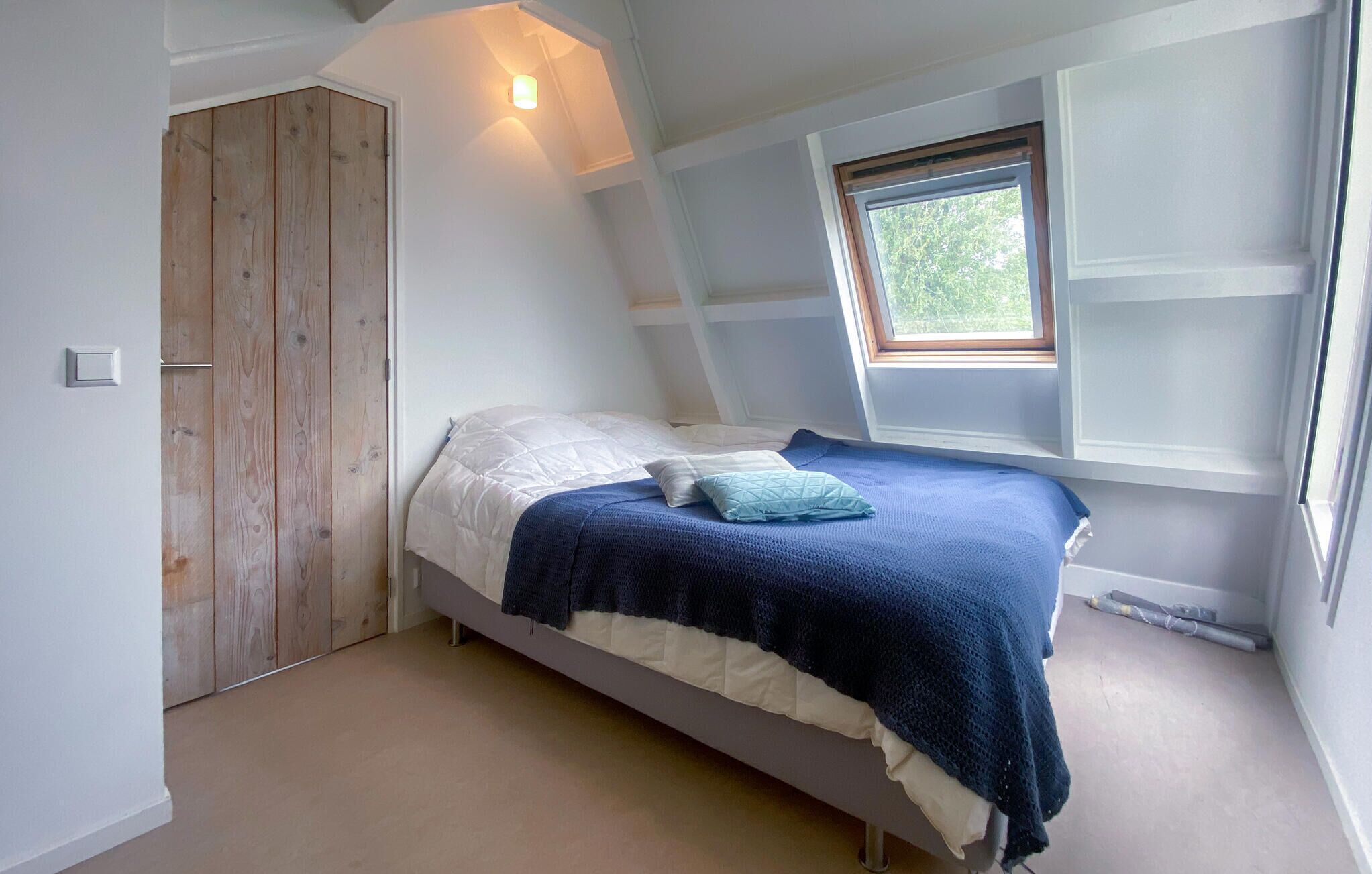 3 Bedroom Cozy Home In Stellendam - South Holland