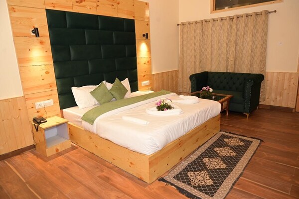 Vivaan Regency - Manali