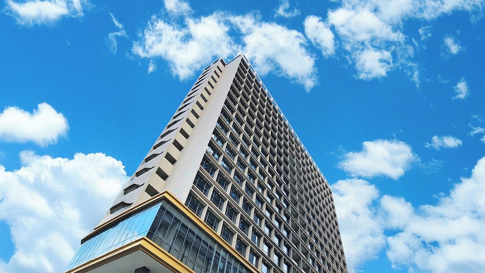 Harris Hotel & Suites Nagoya Batam - Batam