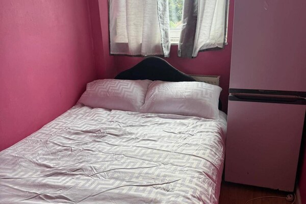 6 Guests - 3 Bedrooms - Close To London Center - London, UK