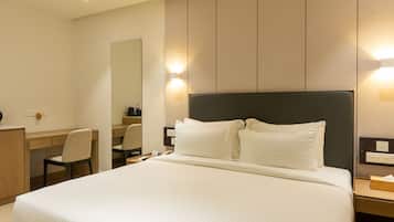 Quarto standard | Escrivaninha, Wi-Fi de cortesia, roupa de cama