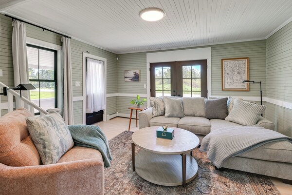 Pond Views: Spacious Family Home In Presque Isle! - Maine