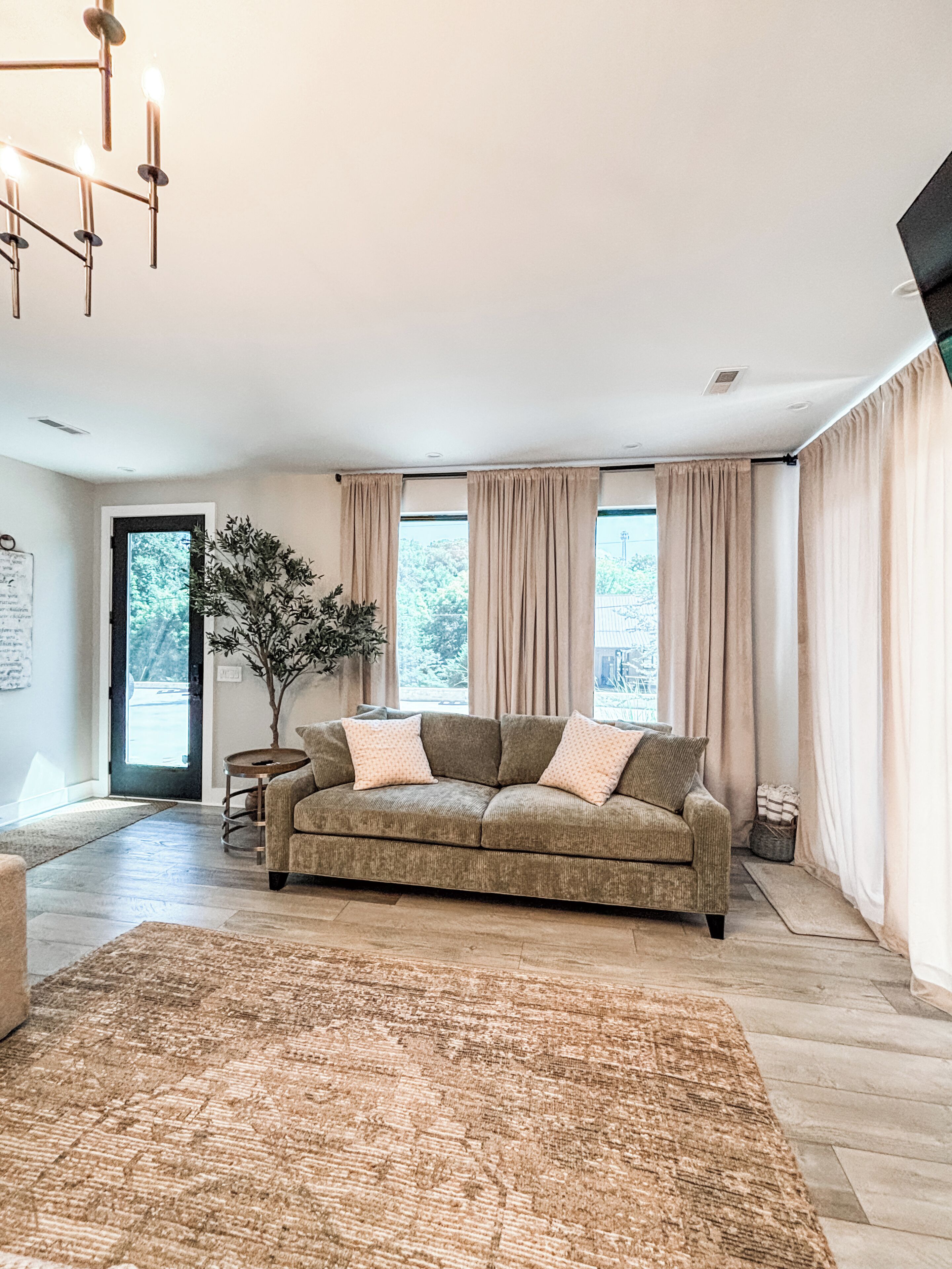 Olive Branch Villa By The River - McMinnville, TN