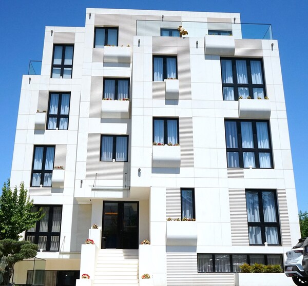 Arbnor Boutique Hotel - Tirana
