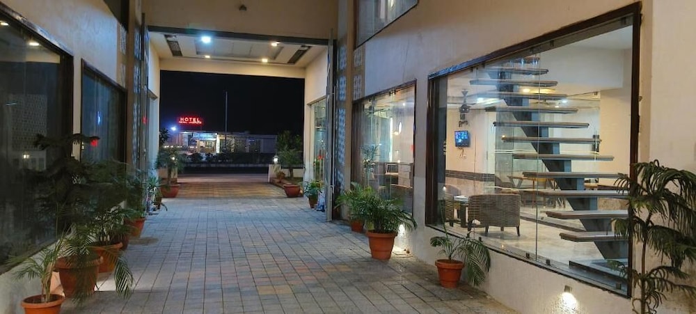 Rani Palace Hotel And Resort - Madhya Pradesh