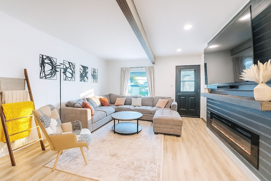 Chefs Kitchen | Fire Pit+bbq Deck Private Yard - Akwesasne Mohawk Casino Resort