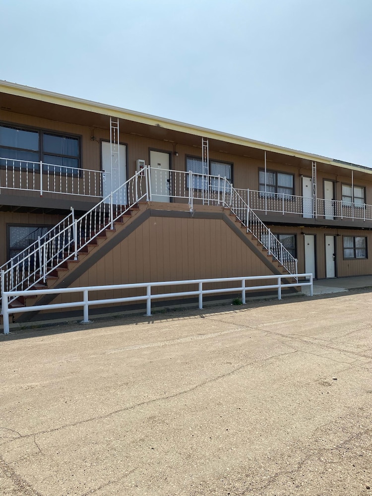 Homestead Inn Extended Stay - Montana