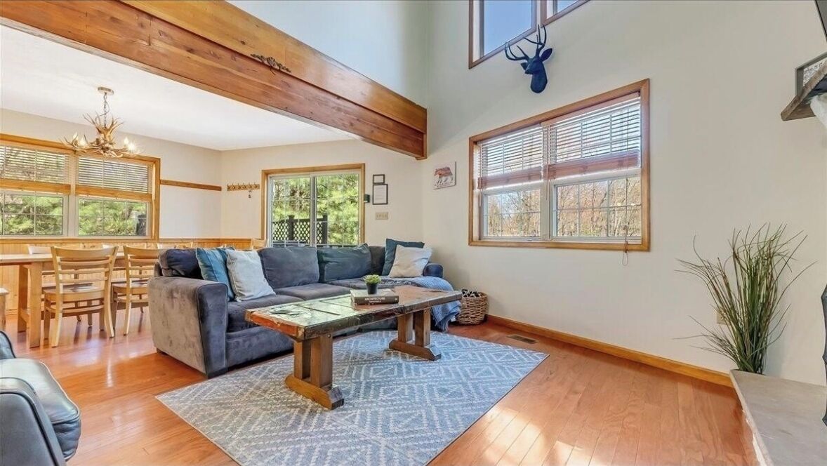 Spacious 6-bd Chalet In Lake Harmony, Hot Tub, Wifi, Ac, Lake Access - Lake Harmony, PA