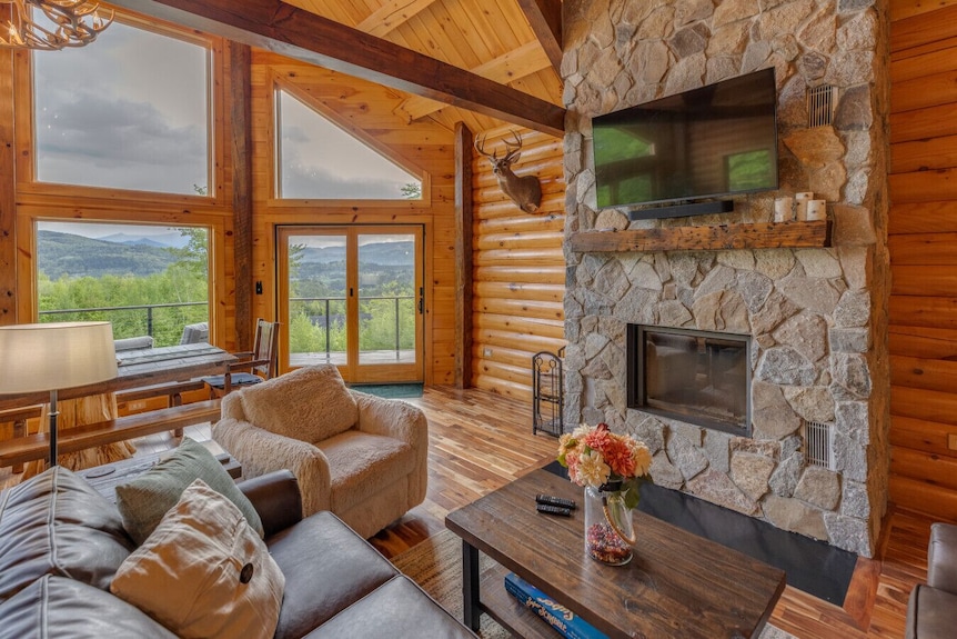 Mountaintop Cabin With Incredible View - New Hampshire (State)