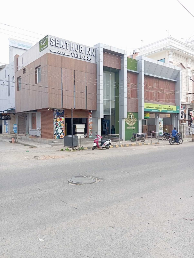 Senthur Inn Vellore By K Hotels - 벨로르
