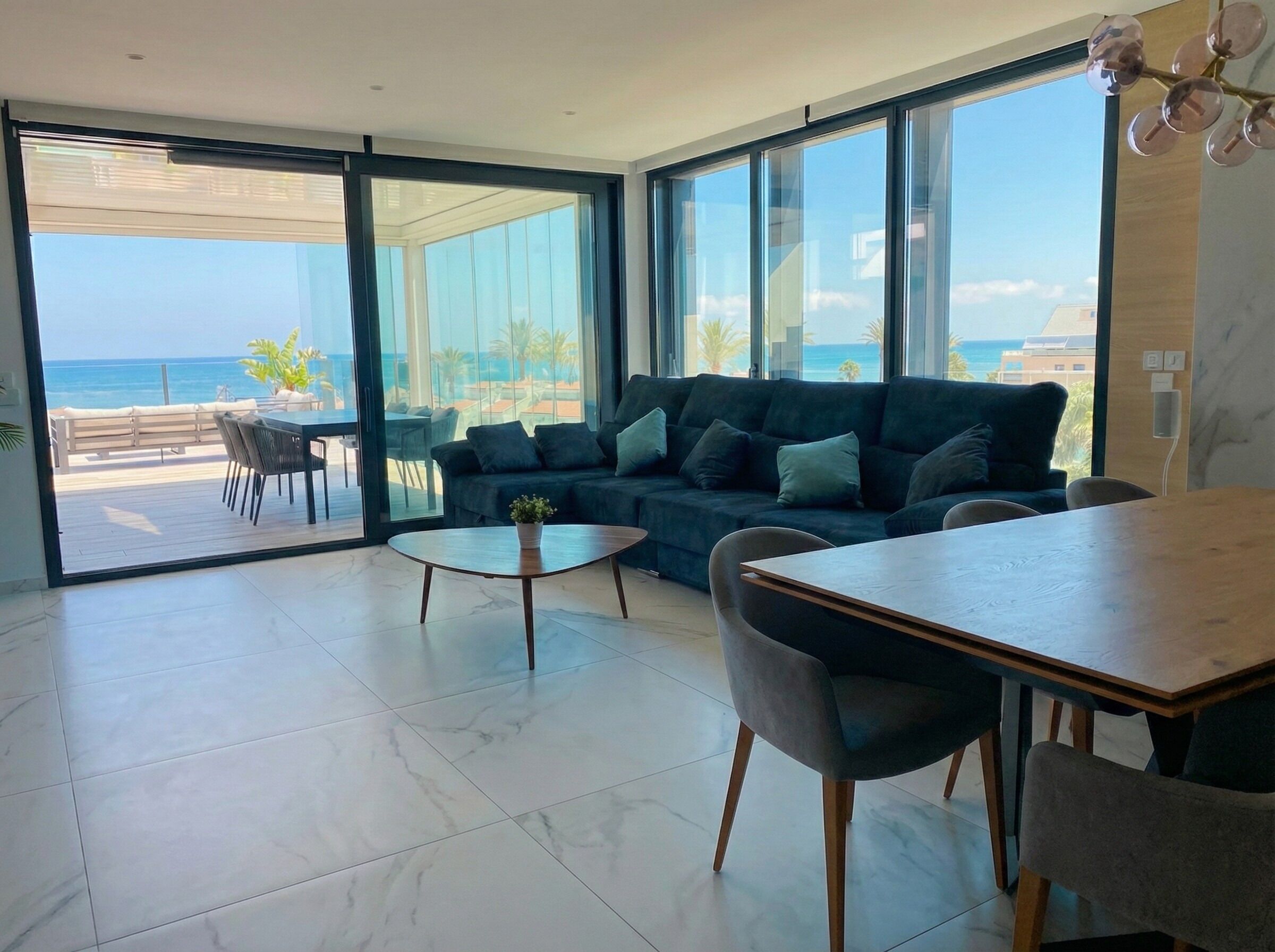 Luxury Penthouse On The Beach With Pool - Holavivienda - Denia