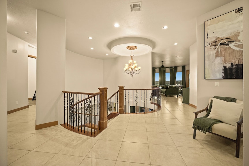 6000 Sq Ft Golf Estate 8br 12 Beds Near 7 Courses Hot Tub - Mesquite, NV