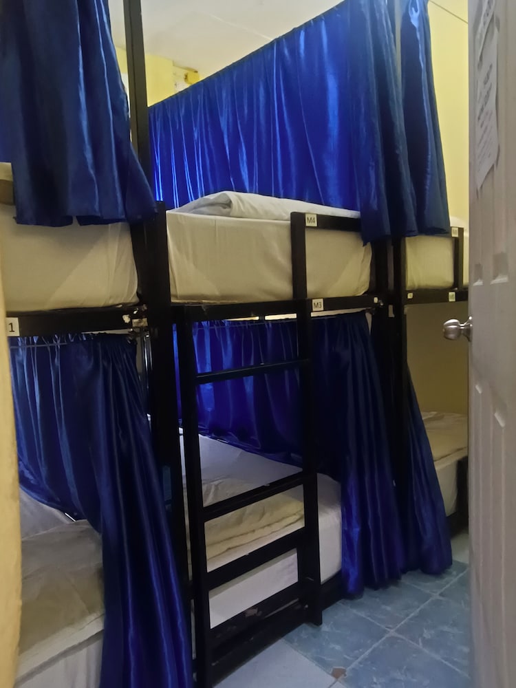 3plus1 Hostel Patong - Patong Beach