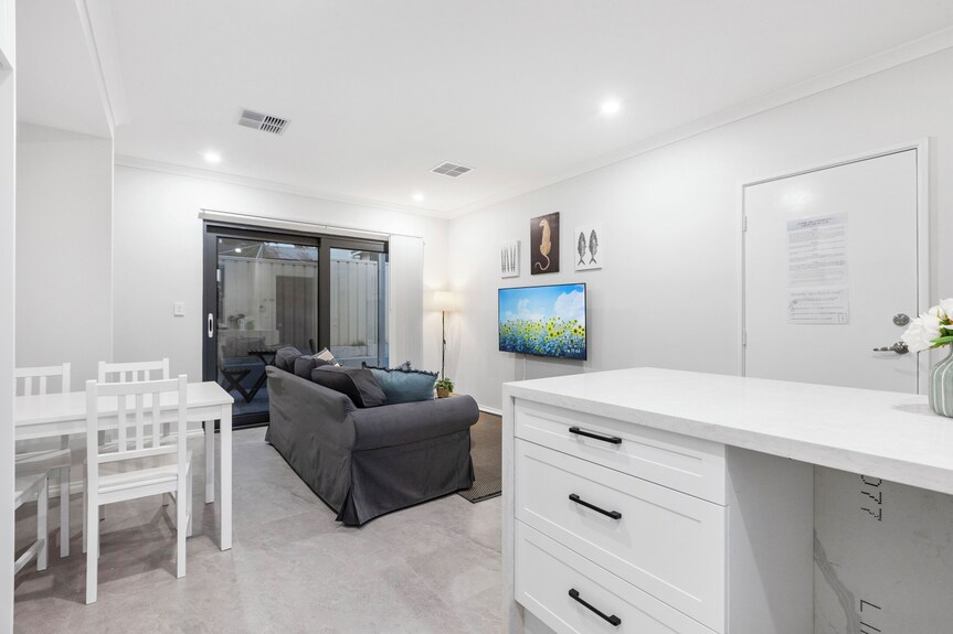 3 Bedroom 2 Bathroom | Deluxe Full House For Stay | Higher-end Accomodation. - Perth, Australia