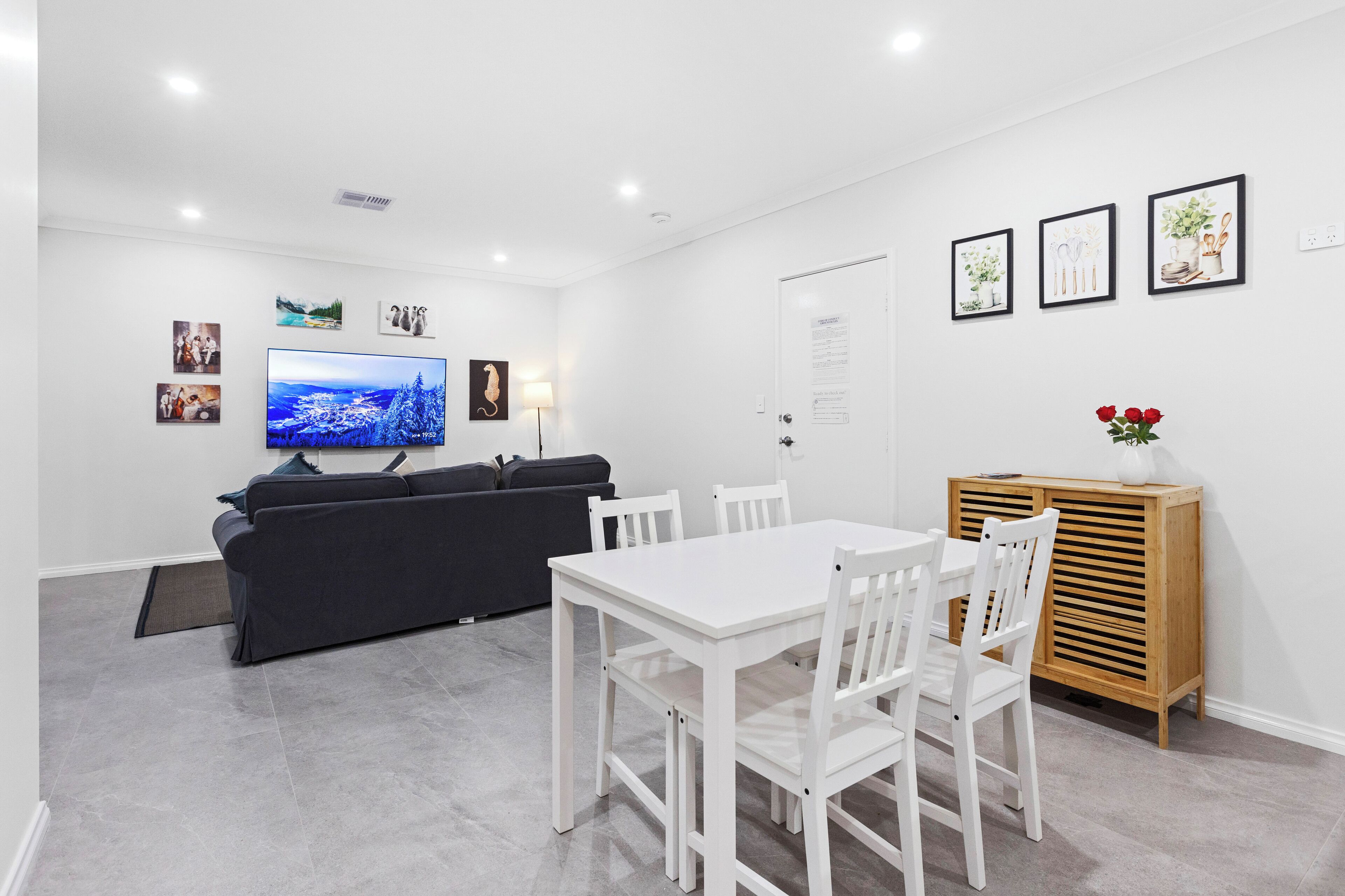 Whole House! | Deluxe Living | 3 Bedroom 2 Bathroom | Premium Kitchen&living - Victoria Park