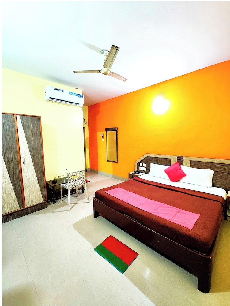 Hotel D2 Inn Wi-fi Parking Near Beach - Puri