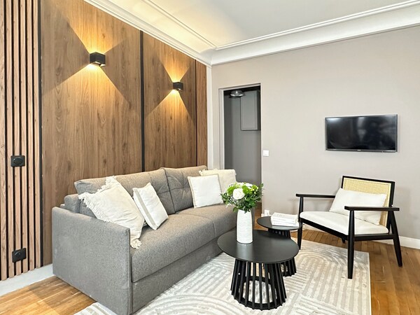 1535 Pont Aux Choux - Paris