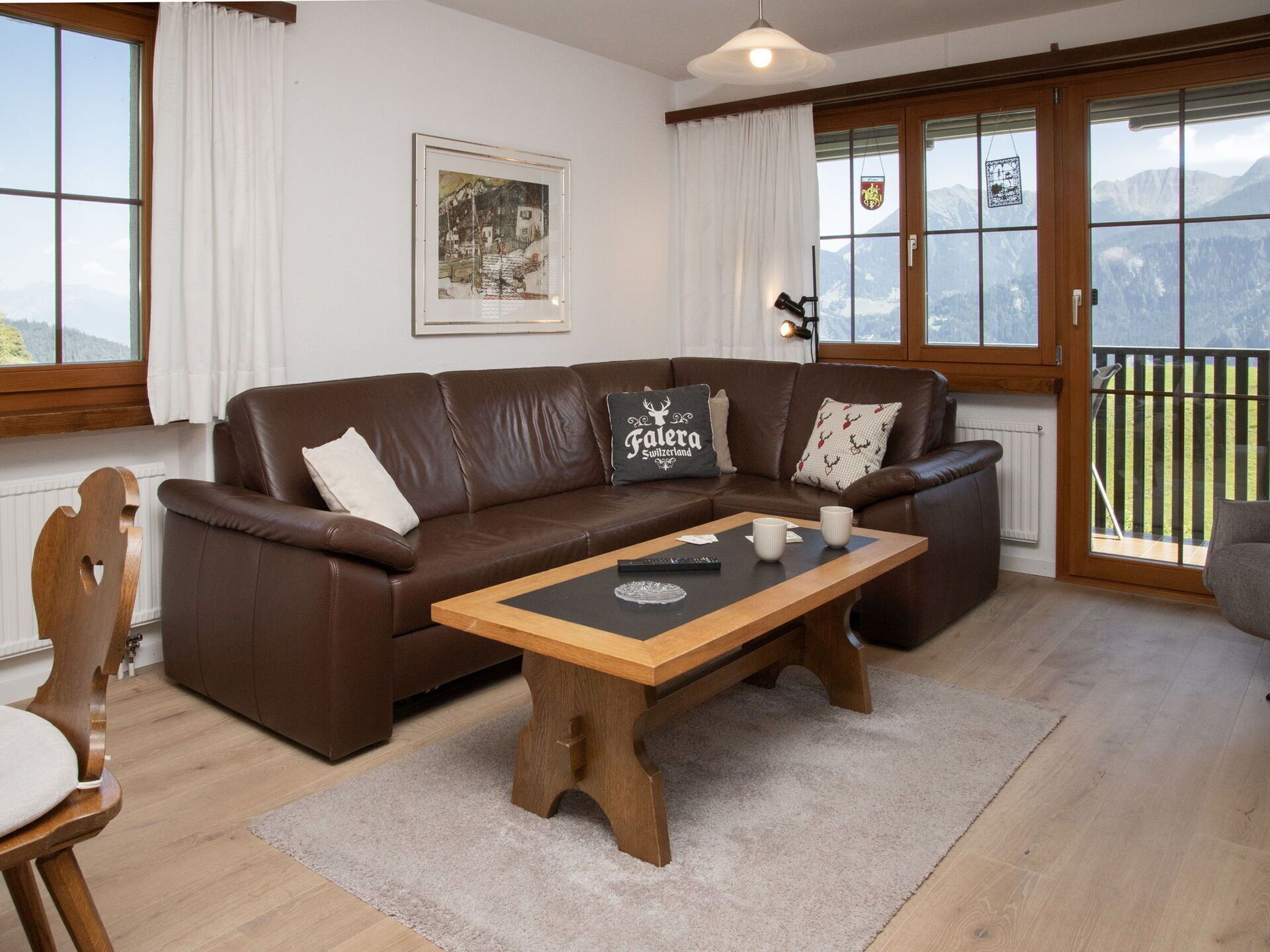 Herrliche Wohnung Für 5 Leute Mit  W-lan, Pool, Tv, Balkon, Haustiere Erlaubt Und Panoramablick - Elm