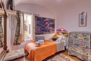Apartamento Standard, 1 quarto, 2 casas de banho (Aurora La Petite Maison) | 1 quarto, Wi-fi grátis, roupa de cama fornecida