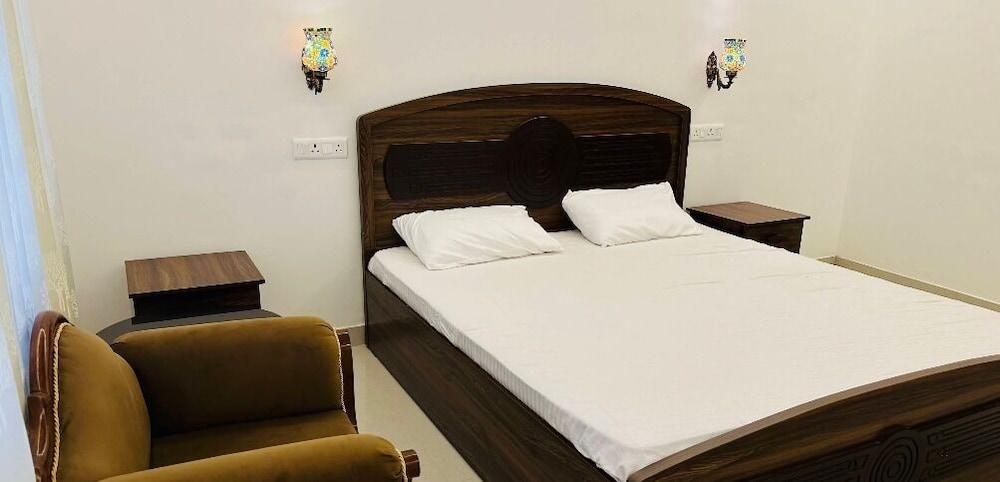 Bundigarh Resort - Lucknow