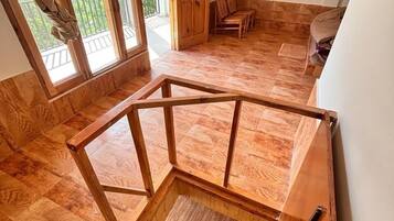 Quarto família | Área de estar | TV LED 32 polegadas com canais a cabo