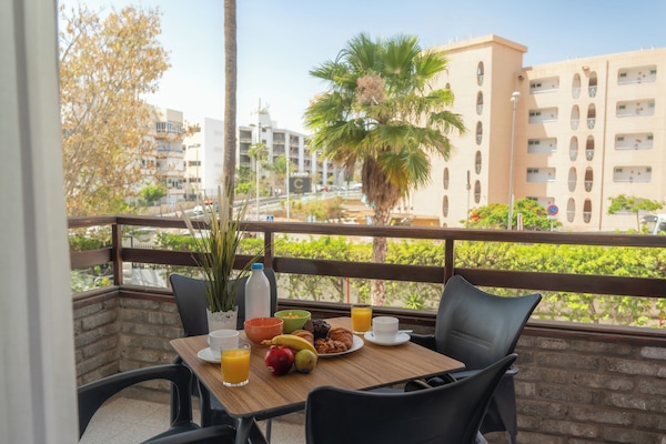 Apartamento, varanda, vista para o resort | Terraço/pátio interior