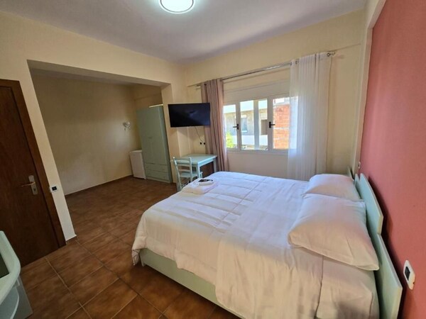Olivet Hotel - Vlorë