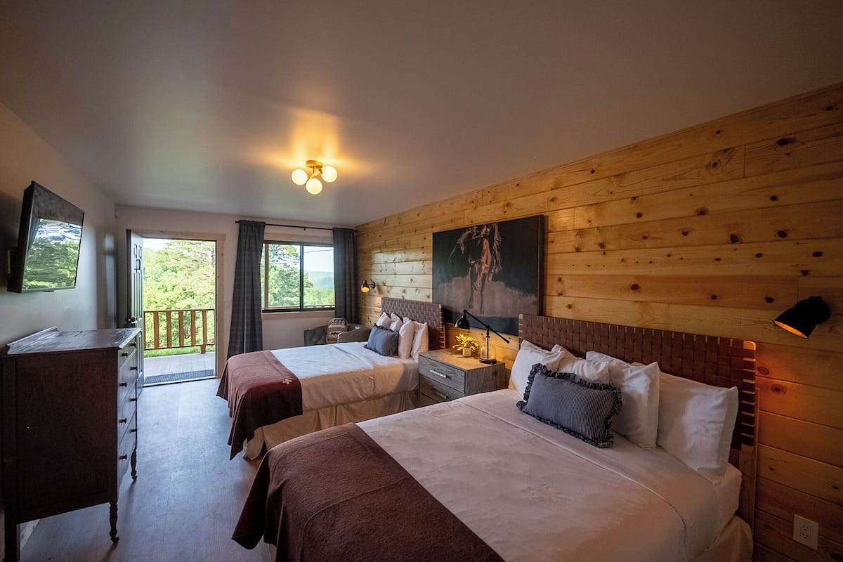 1 quarto, individualmente decorados, individualmente mobiliados