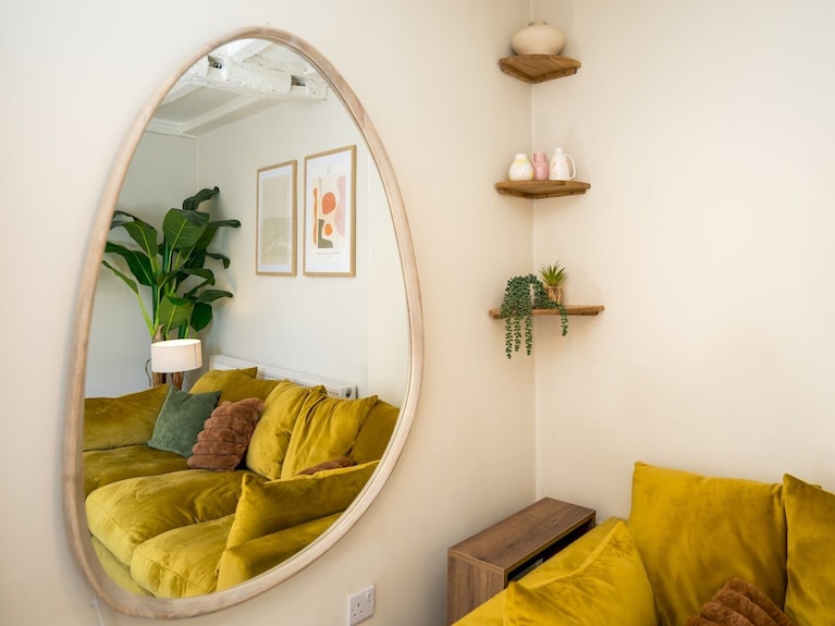 Trendy 2-bed Escape In Prime Central Location | Pass The Keys - 슈루즈베리