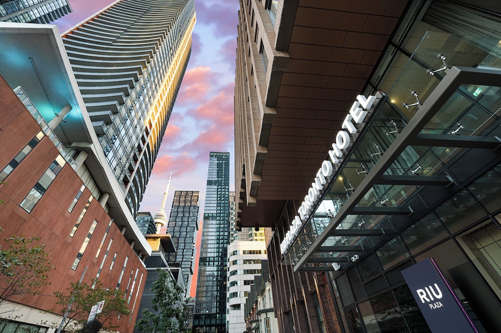Hotel Riu Plaza Toronto - Toronto