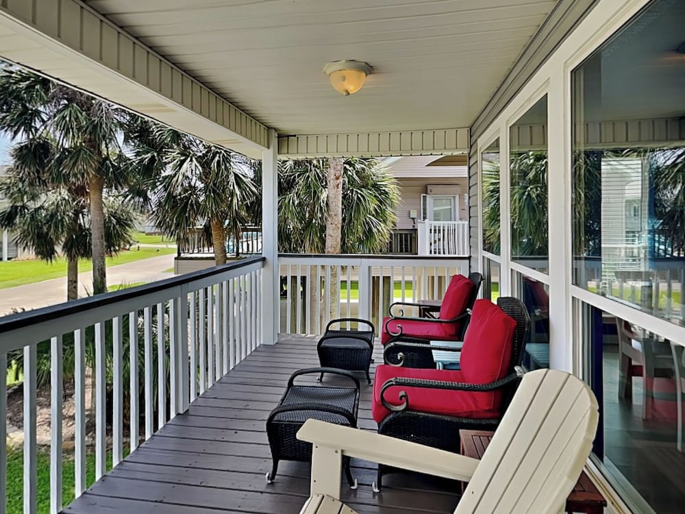 Molly's Dune By Ryson Vacation Rentals - Galveston