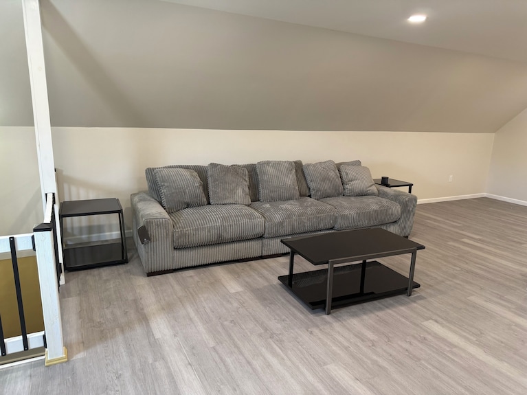 Soothing 2-bedroom Apartment In Buffalo - LECOM Harborcenter
