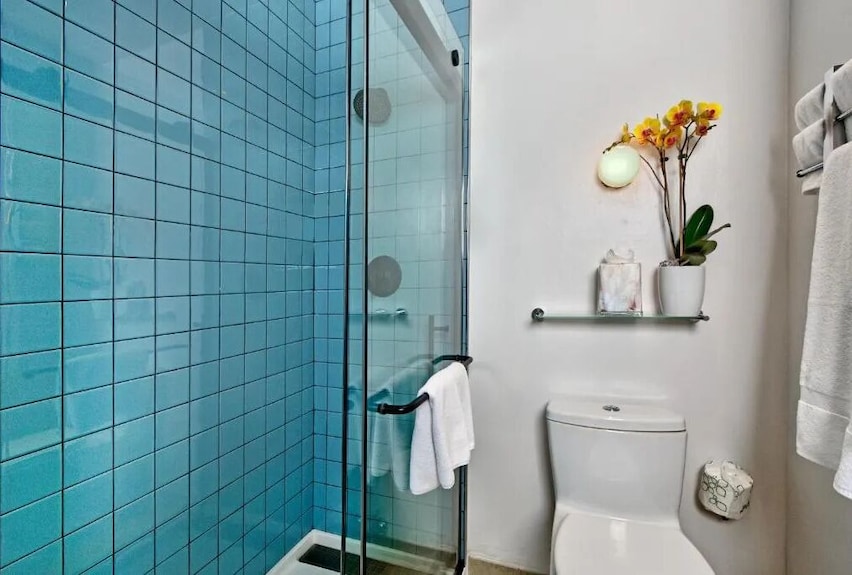 European Room Near Ghirardelli Square, Civic Center & Ferry Terminal - San Francisco, CA