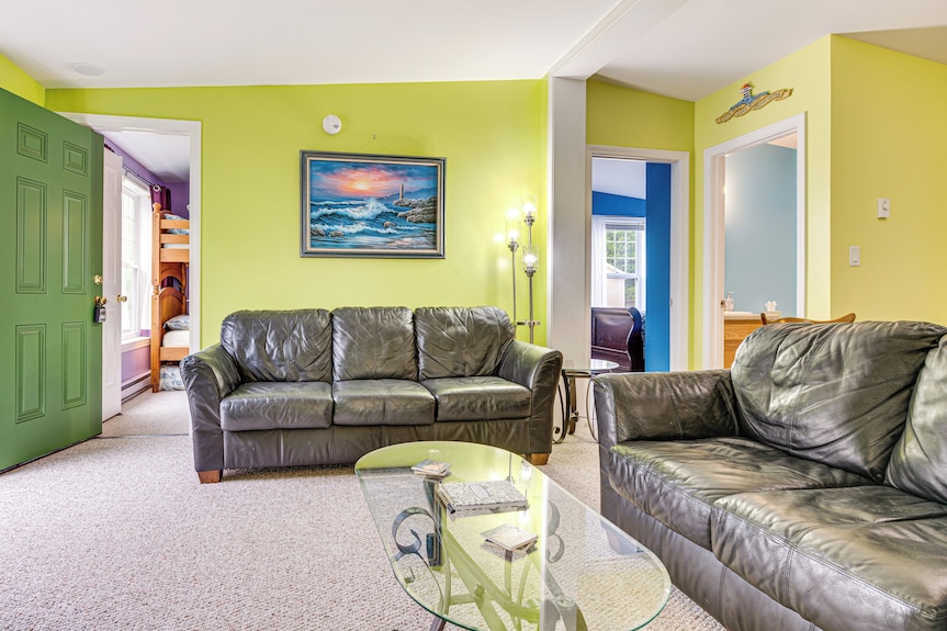 1 Mi To Beach: Cottage W/ Pool Access In Wells -