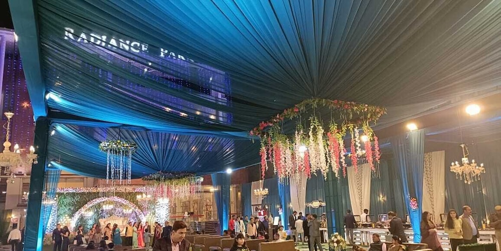 Hotel Radiance Park Rampur - Rampur