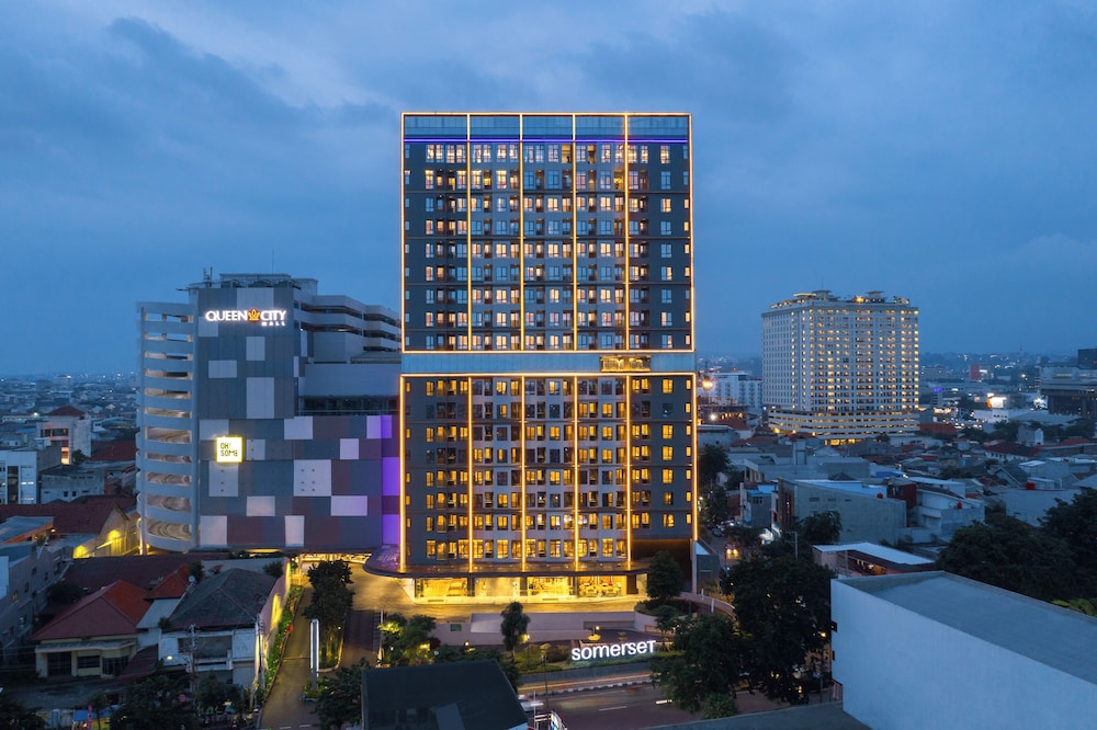 Somerset Queen City Semarang - Semarang