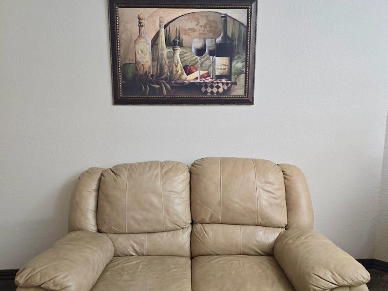 Cozy Fredericksburg Retreat | Fire Pit & Wineries - Fredericksburg, TX